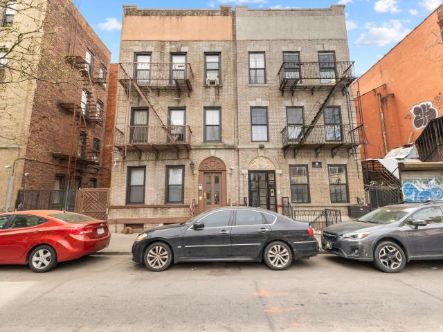 2146 Cortelyou Road, Unit 1R | Compass