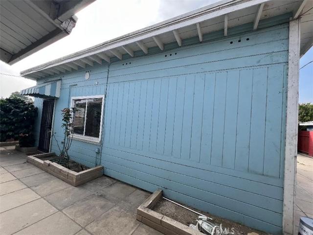 2146 E Poppy St, Unit 2, Long Beach, CA 90805 | MLS #DW26066 | Compass