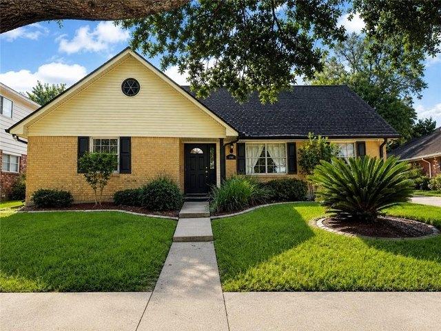 2146 Easter Ln, New Orleans, LA 70114