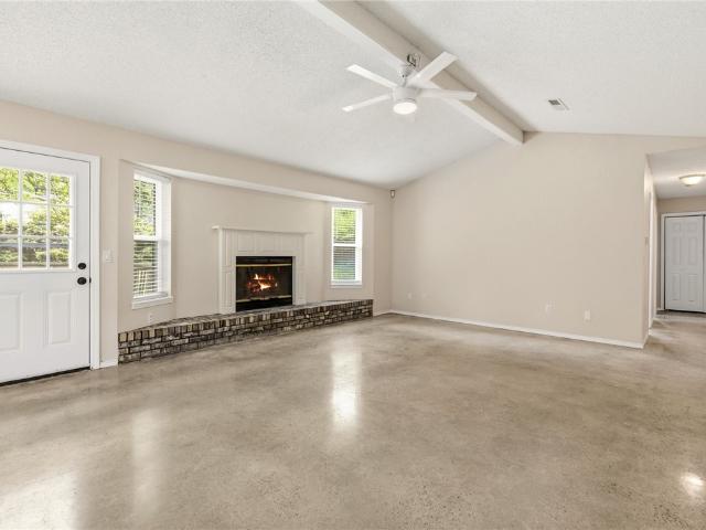 2146 Loren Circle