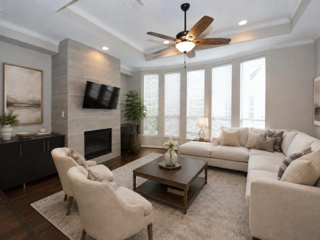 2146 Stacy Knoll