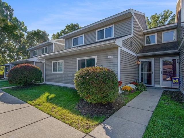 2146 Stone School Cir, Ann Arbor, MI 48108