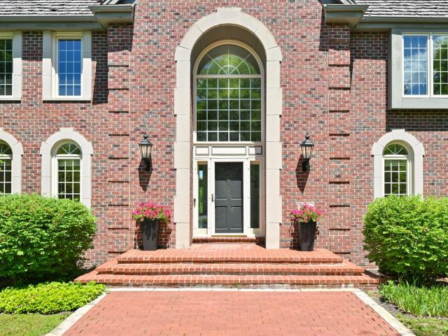 2146 W Columbia Dr