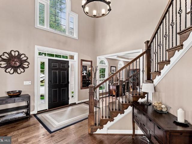 21476 Glebe View Drive