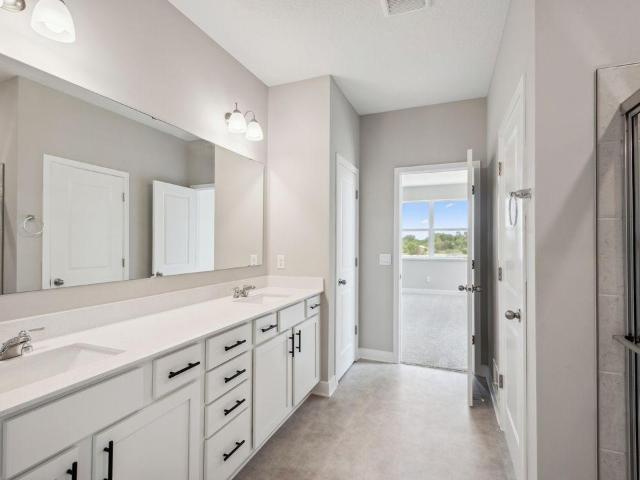 2147 Blf Hts Dr, Shakopee, MN 55379 | MLS #7034