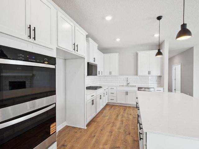 2147 Bluff Heights Drive