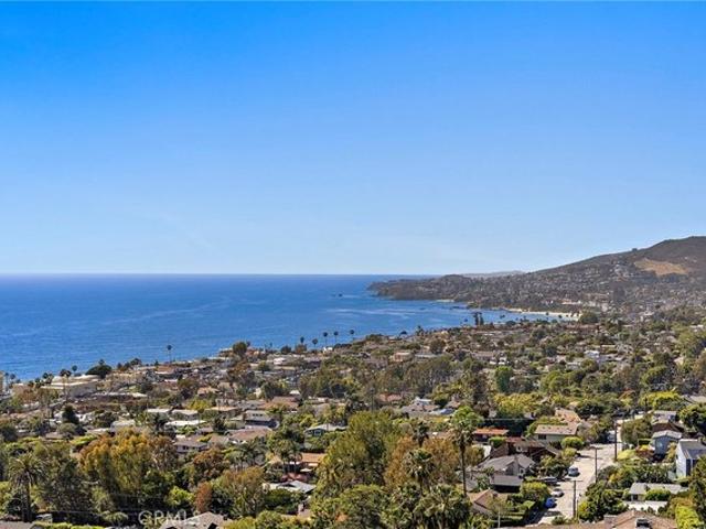 2147 Crestview Dr, Laguna Beach, CA 92651