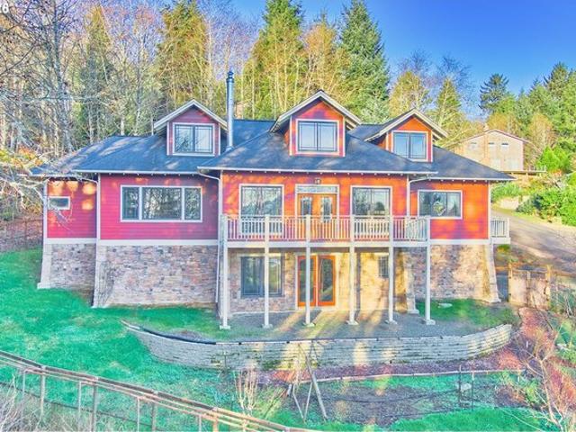 2147 Klahanee Dr SW, Ilwaco, WA 98624