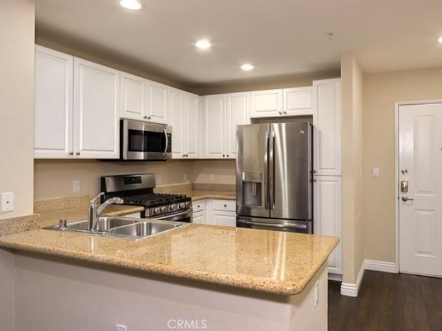2147 Watermarke Pl, Irvine, CA 92612