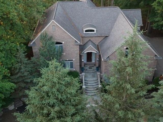 21480 Lujon Ct, Northville, MI 48167