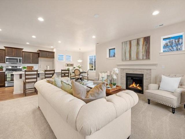 21489 Oconnor Way Unit 17, Bend, OR 97701