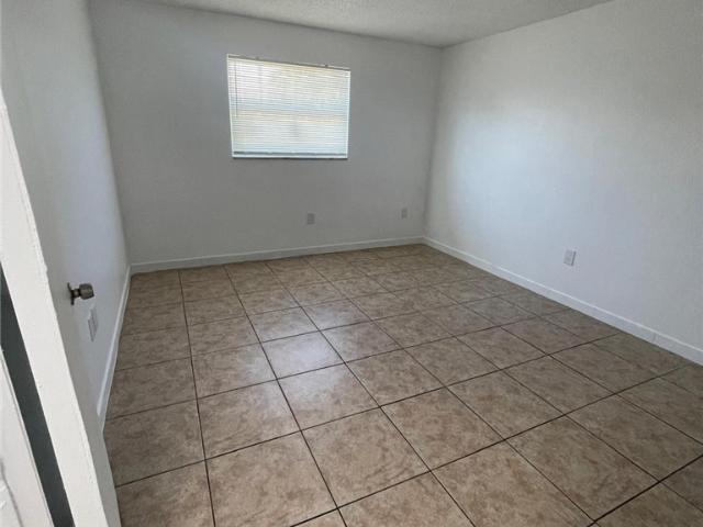 2148 Dora St, Unit 12, Fort Myers, FL 33901 | MLS #2026015