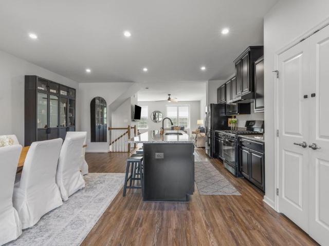 2148 Elm Tree Ct