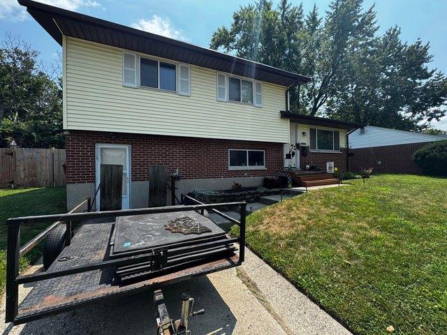 2148 Grice Ln, Dayton, OH 45429