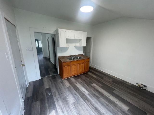 2148 S 25th St. Duplex 3 Bedroom Apartment for Rent at 2148 S 25th St, Milwaukee, WI 53215 Layton Park
