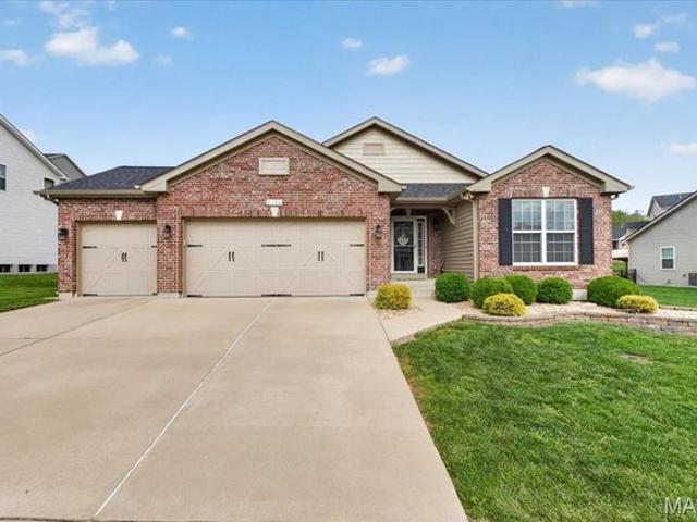2148 7 Trails Dr, Arnold, MO 63010