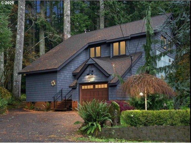 21490 E Briarwood Rd, Rhododendron, OR 97049