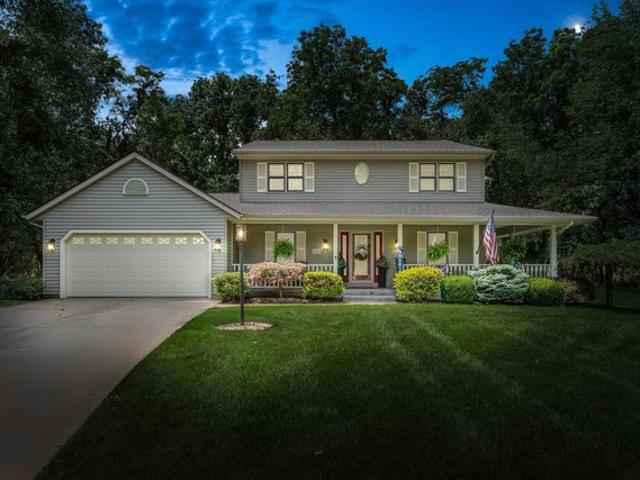 21495 Old Walnut Ct, South Bend, IN 46628
