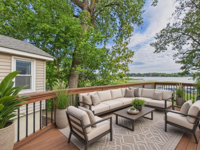 2149 Cardinal Lane