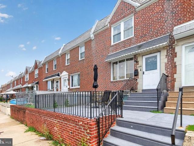 2149 Lardner St, Philadelphia, PA 19149