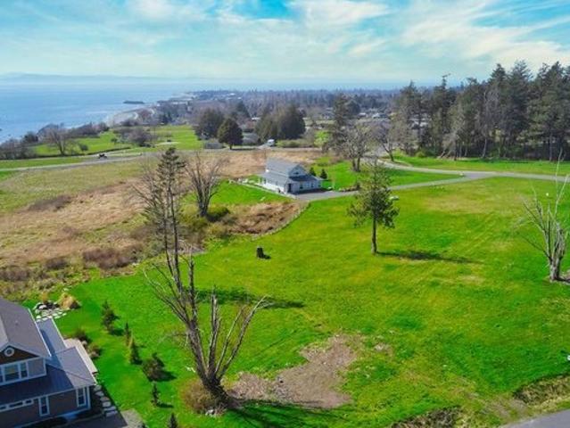 2149 Seabright Loop, Point Roberts, WA 98281