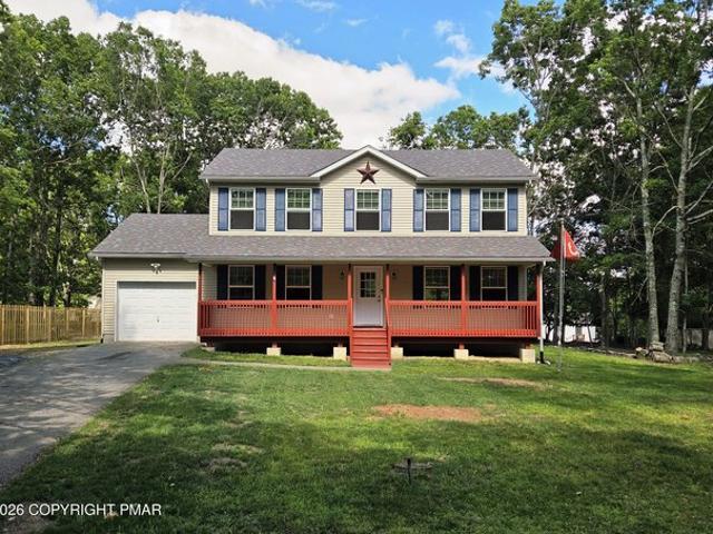 2149 Valley View Dr, Bushkill, PA 18324