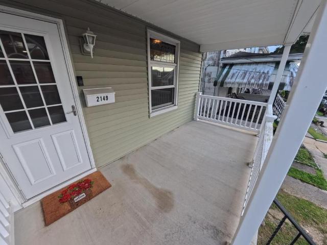2149 W Norwegian Street