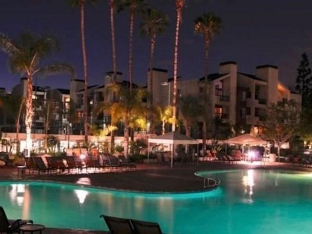 21400 Burbank Blvd Apt 202, Woodland Hills, CA 91367