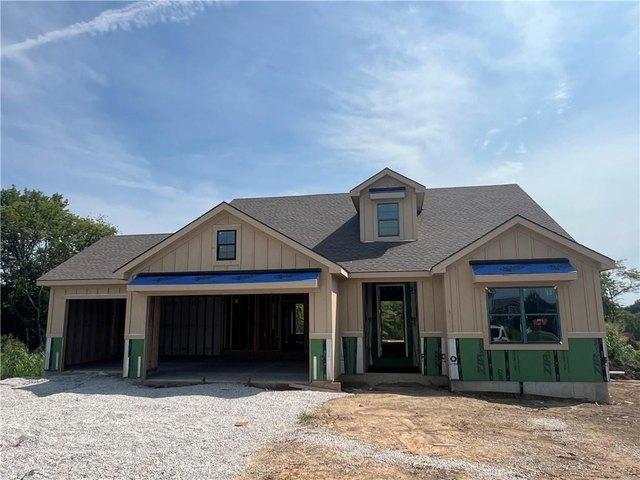21401 Twin Oaks Pkwy, Peculiar, MO 64078