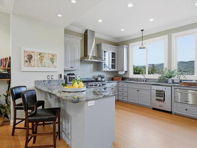 21402 Geyserville Ave, Geyserville, CA 95441
