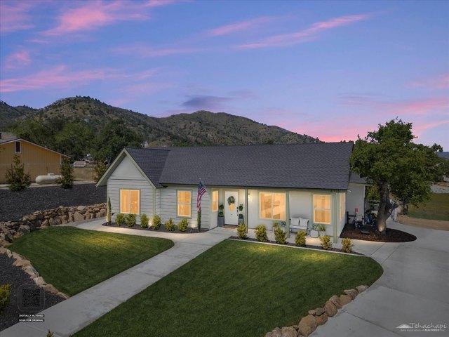 21405 Mountain Dr, Tehachapi, CA 93561