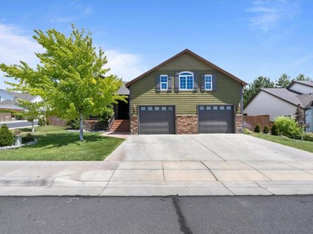 2140 NW Dusk Dr, Hermiston, OR 97838