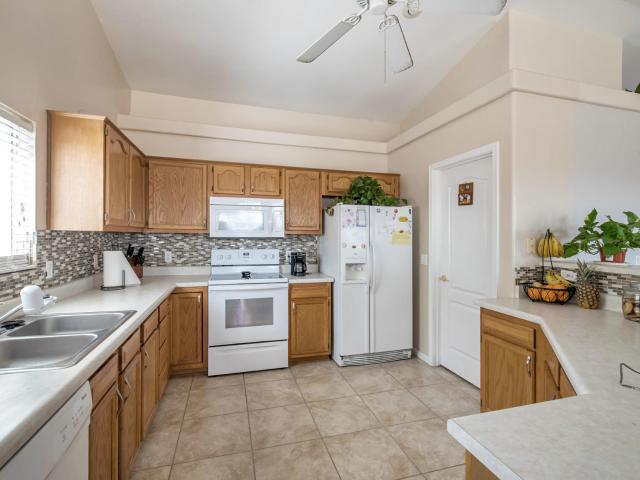 2140 Nancy Ln, Casa Grande, AZ 85122 | MLS #6991 | Compass