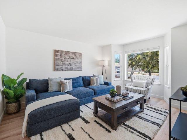 2140 Calistoga Drive