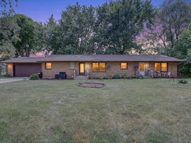 2140 Davis Dr, Belvidere, IL 61008