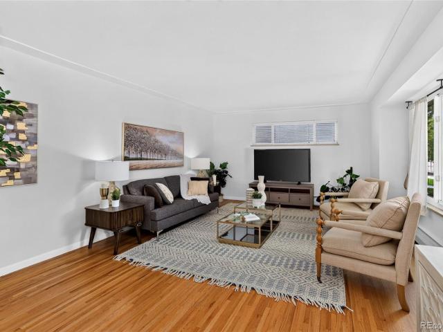 2140 E Columbia Place