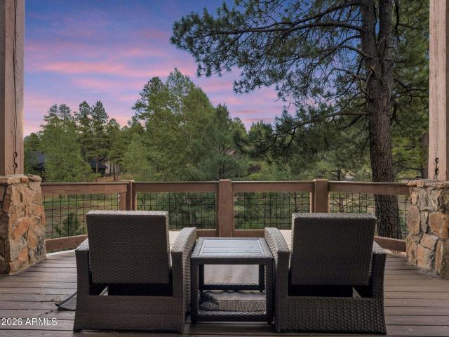 2140 E Del Rae Drive
