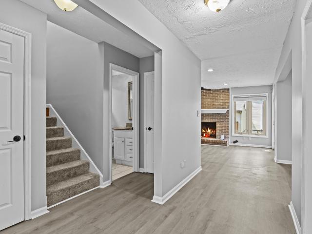 2140 Fort Harrods Drive # 23