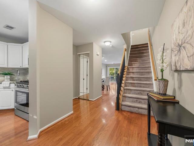 2140 Jordan Court