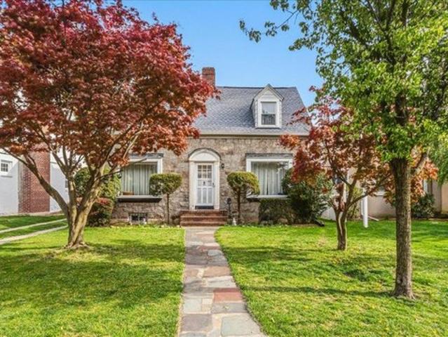 2140 rd Ave, Bayside, NY 11361