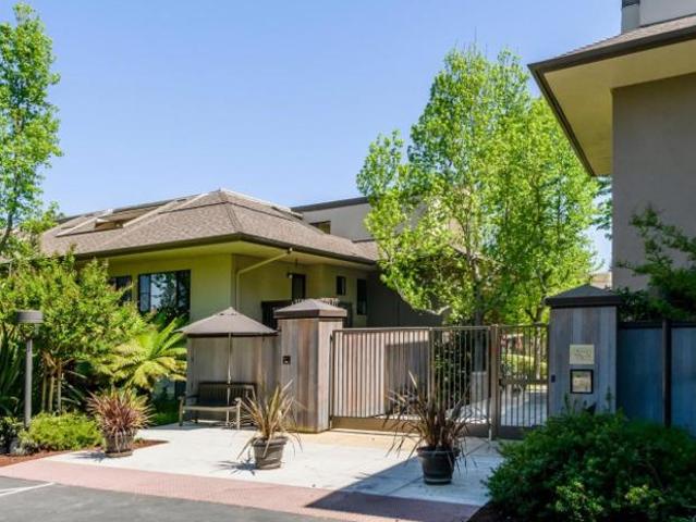 2140 Santa Cruz Ave A102, Menlo Park, CA 94025