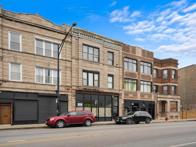 2140 W Cermak Road