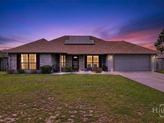 2140 Walberg Dr, Hinesville, GA 31313