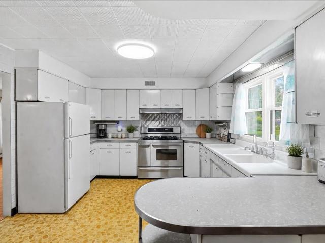 21417 W Honey Lane