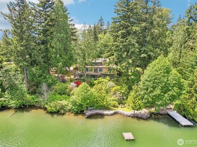 21417 Snag Island Dr E, Lake Tapps, WA 98391