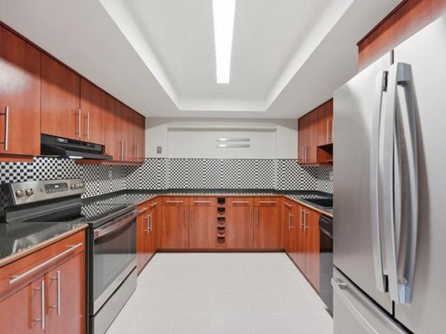 2141 NW 73rd Ave, Sunrise, FL 33313