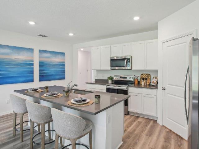 2141 Bluff Heights Drive