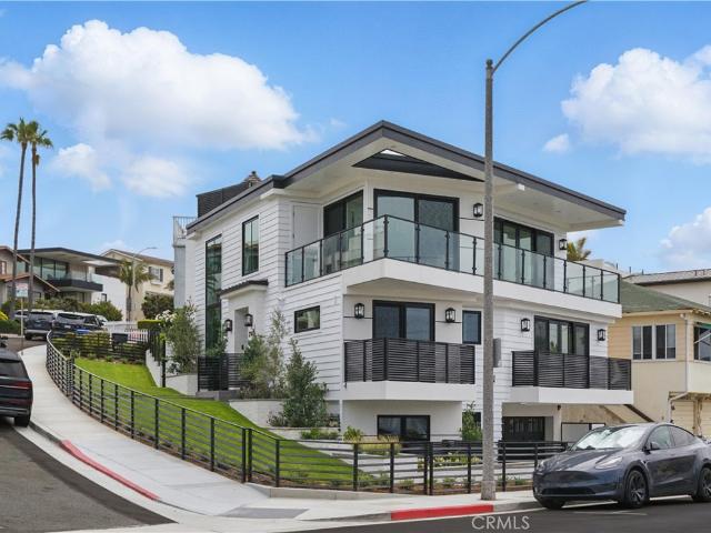 2141 Circle Dr, Hermosa Beach, CA 90254 | MLS #SB26015