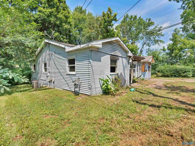2141 Griffith Drive NW