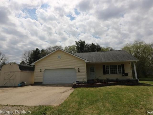 2141 Hunter Dr, Mayfield, MI 48446